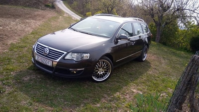 VW Passat Variant R32 250ks 4motion DSG | INDEX OGLASI