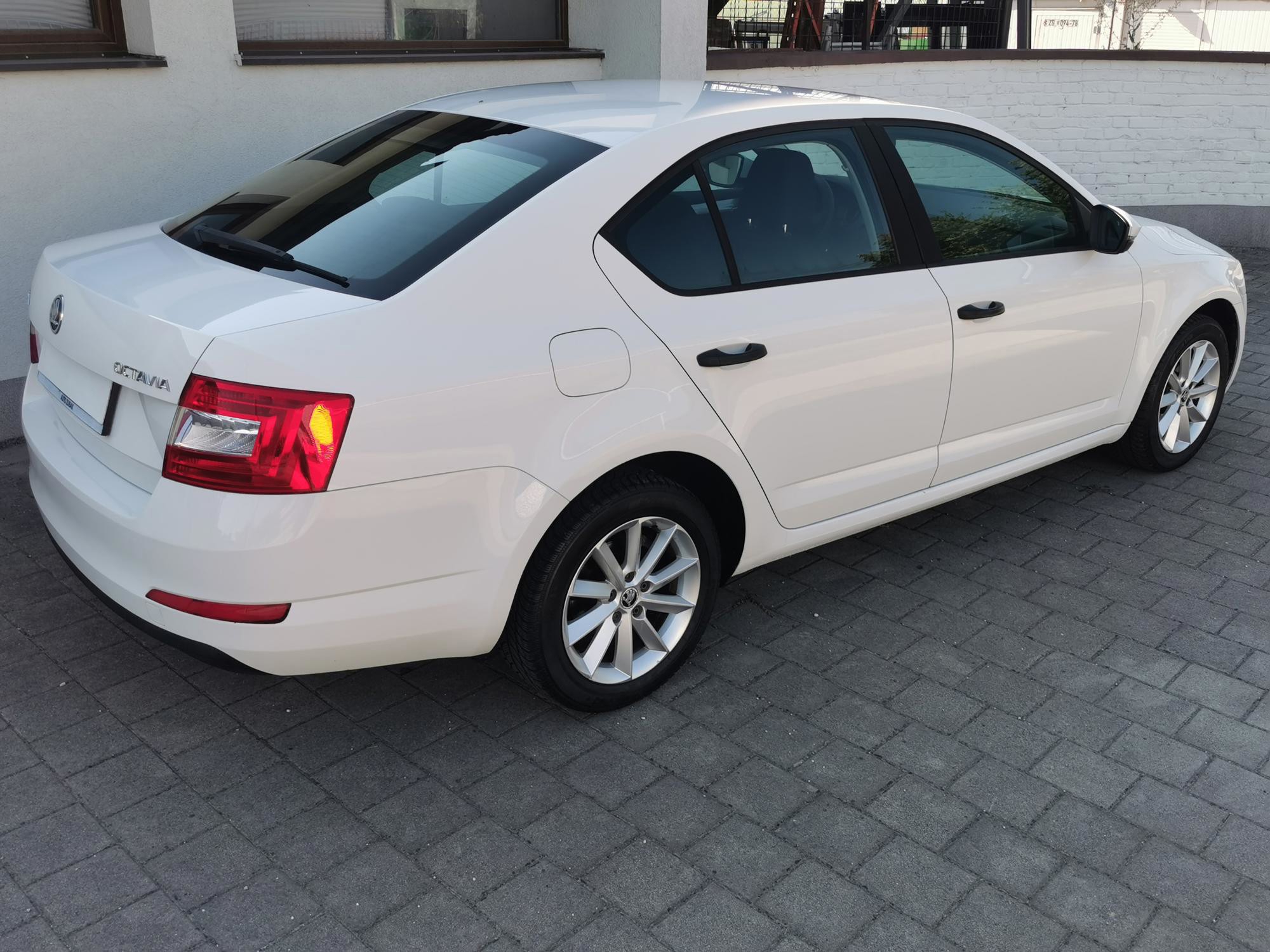 ŠKODA OCTAVIA 2014. BENZIN TSi 4 cilinda **172,000km** reg 8/26. može ...