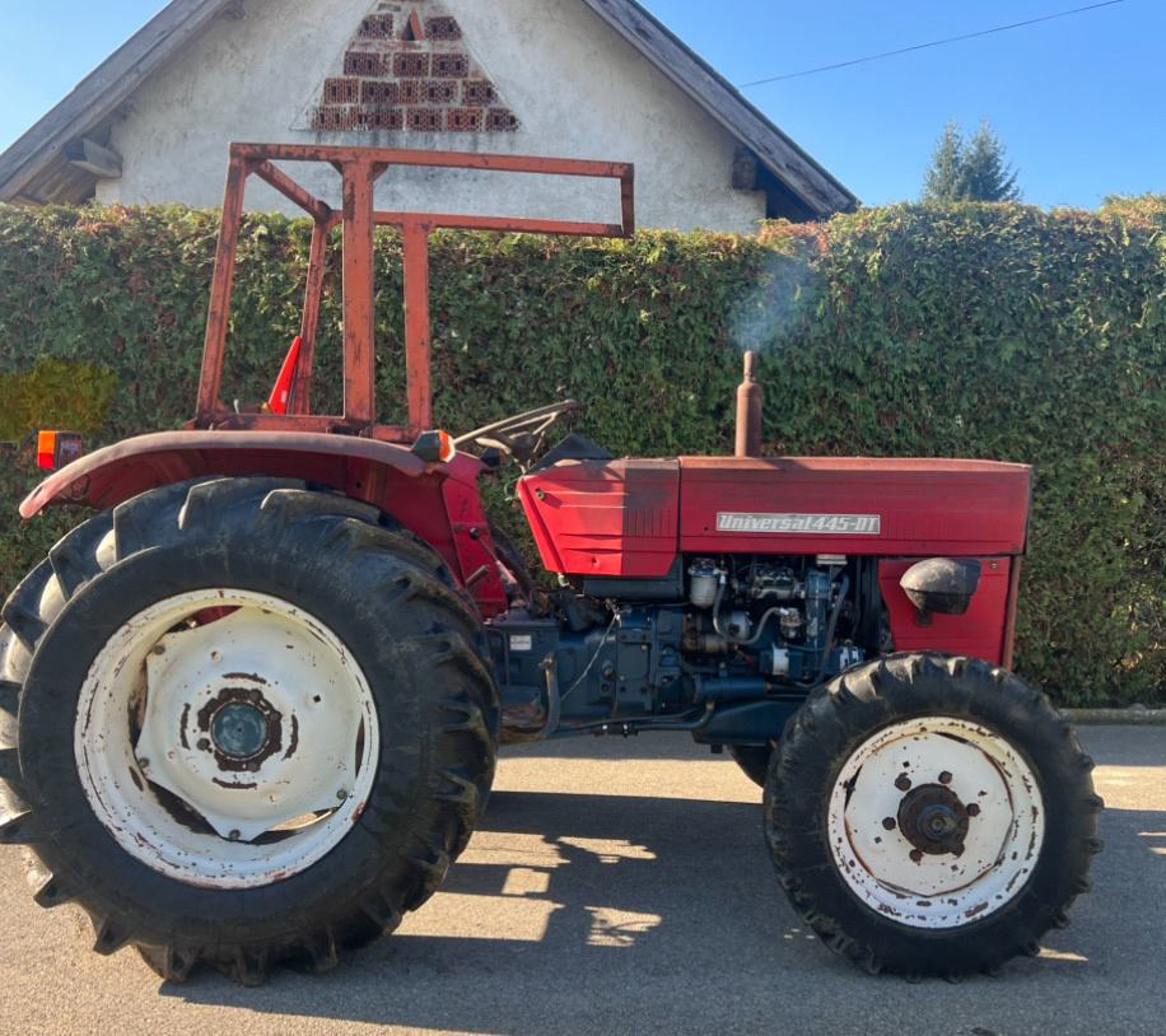 Universal 445 DT. ***servo*** | INDEX OGLASI