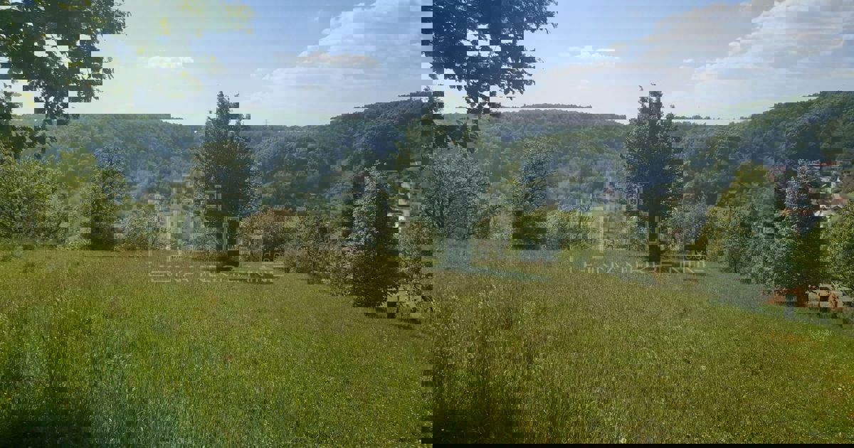 GRAĐEVINSKO ZEMLJIŠTE 641M2 NA PRODAJU, MIROŠEVEC, GORNJA DUBRAVA ...