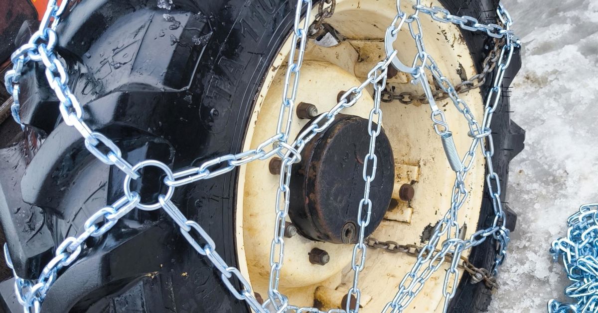 Prodajem nove lance za traktor, 11.2/24 i 280/85/24, 300/70/20 - 360/70 ...