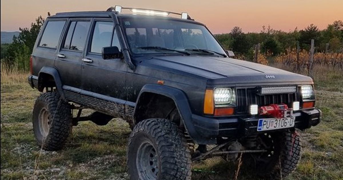 Jeep Cherokee Xj 2.5 td | INDEX OGLASI