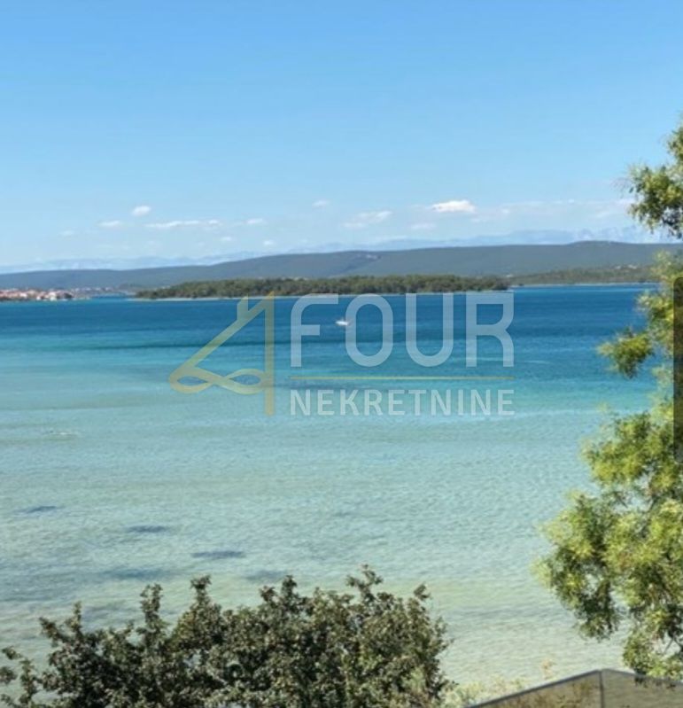 Pašman, kuća 1. red do mora | INDEX OGLASI