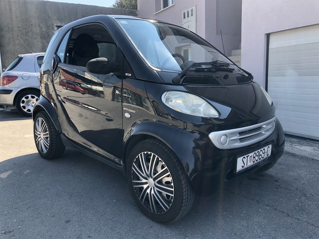 Smart fortwo coupe 600cc benzin | INDEX OGLASI