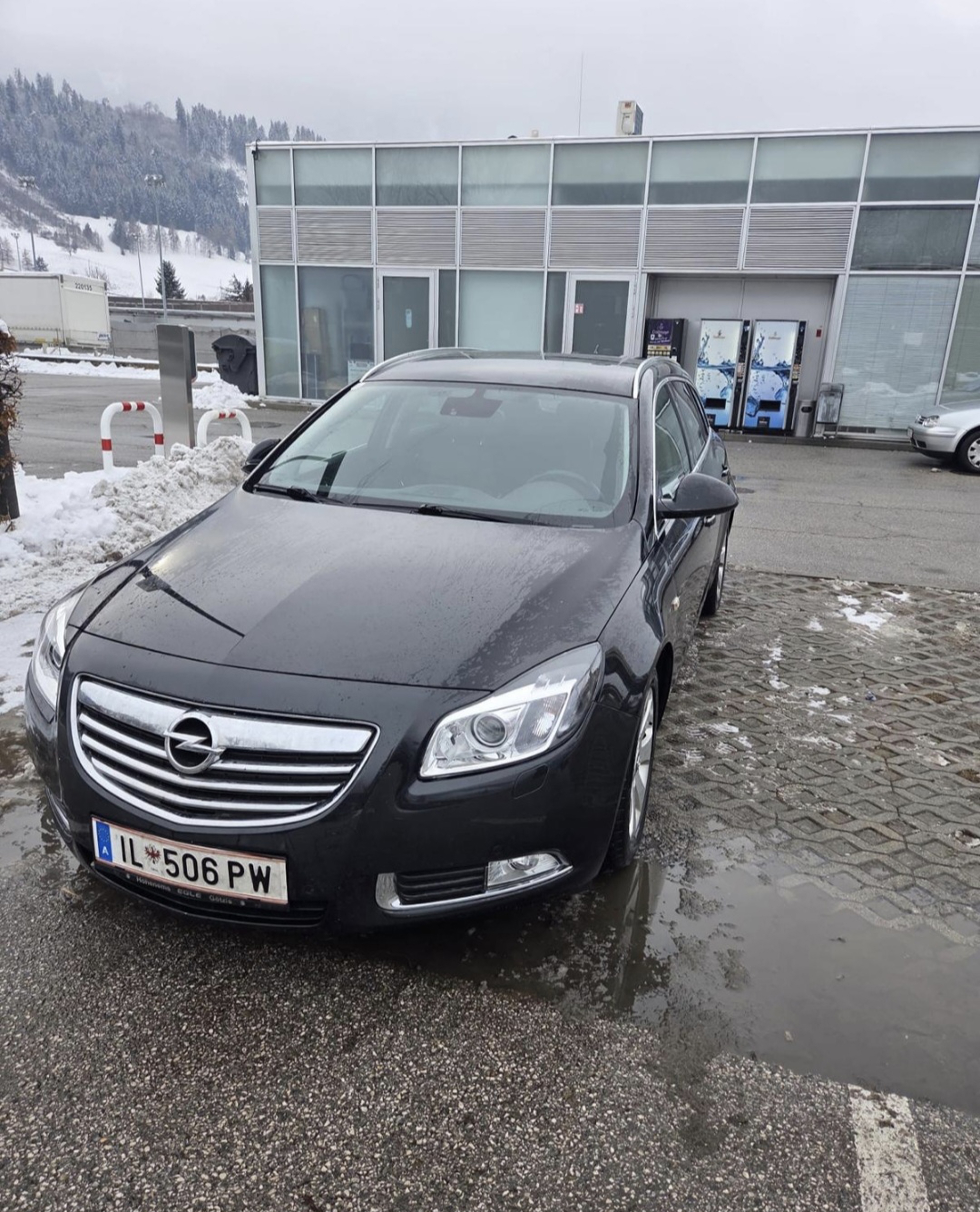 Opel Insignia | INDEX OGLASI