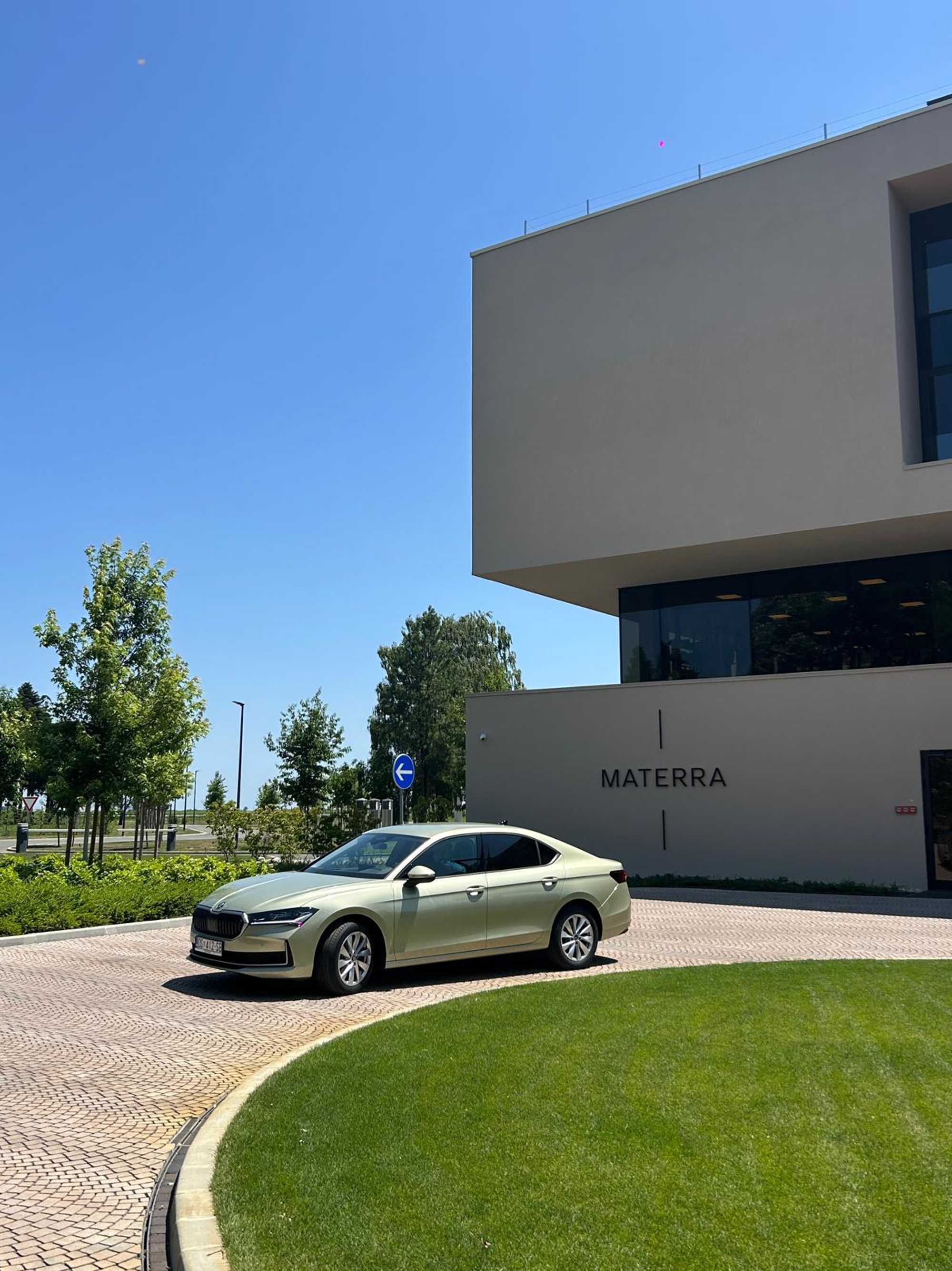 Škoda Superb Selection 2.0 TDI DSG (2025.) | INDEX OGLASI