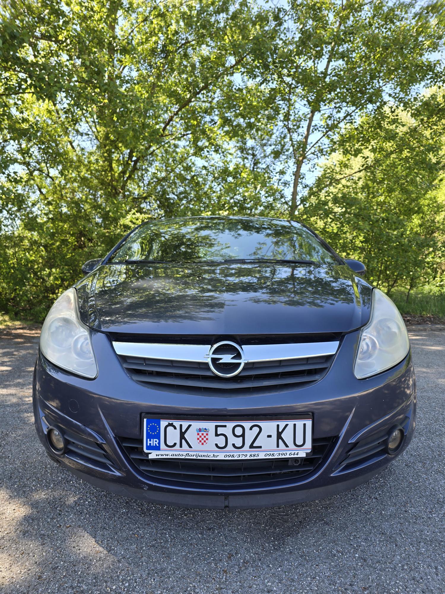 Opel Corsa D | INDEX OGLASI