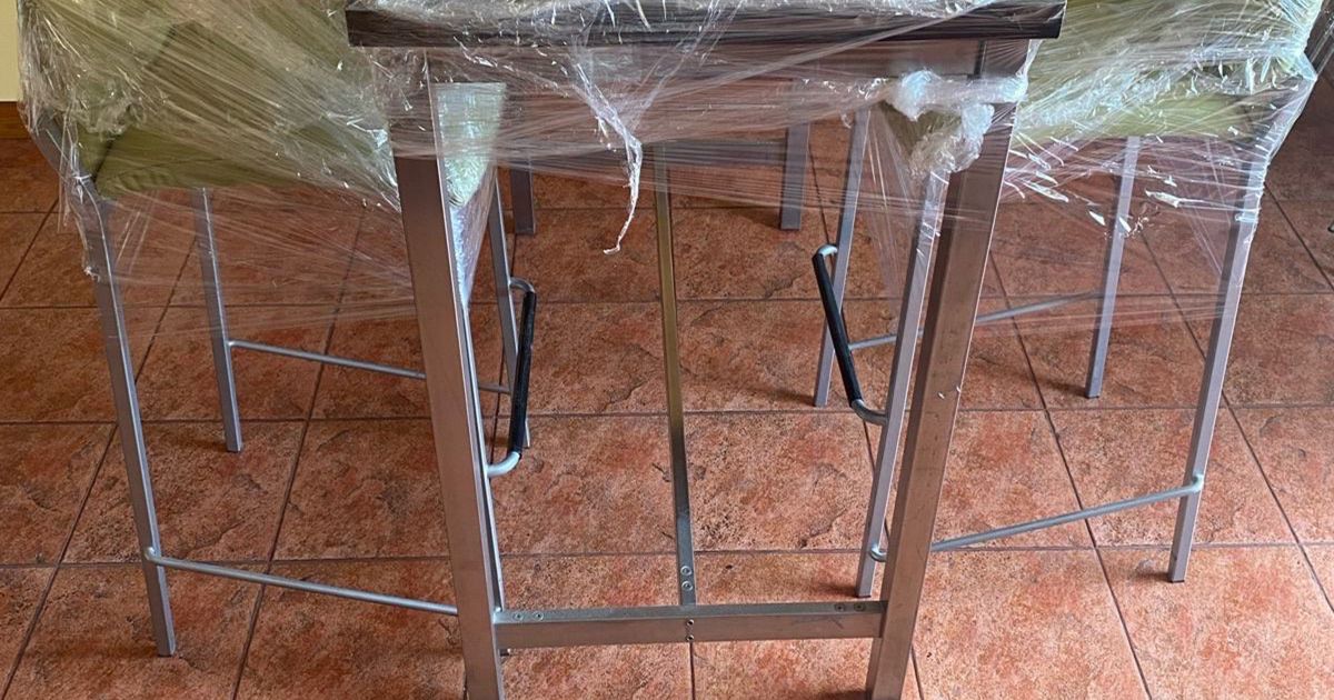 Barski stol i dvije stolice | INDEX OGLASI