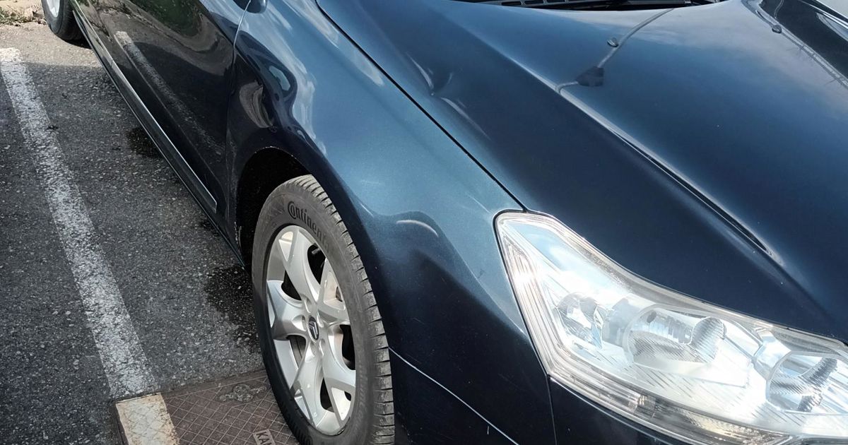 Prodajem Citroen C5 2.0 HDi III 2099. g. Auto je uredan i ispravan, sva ...