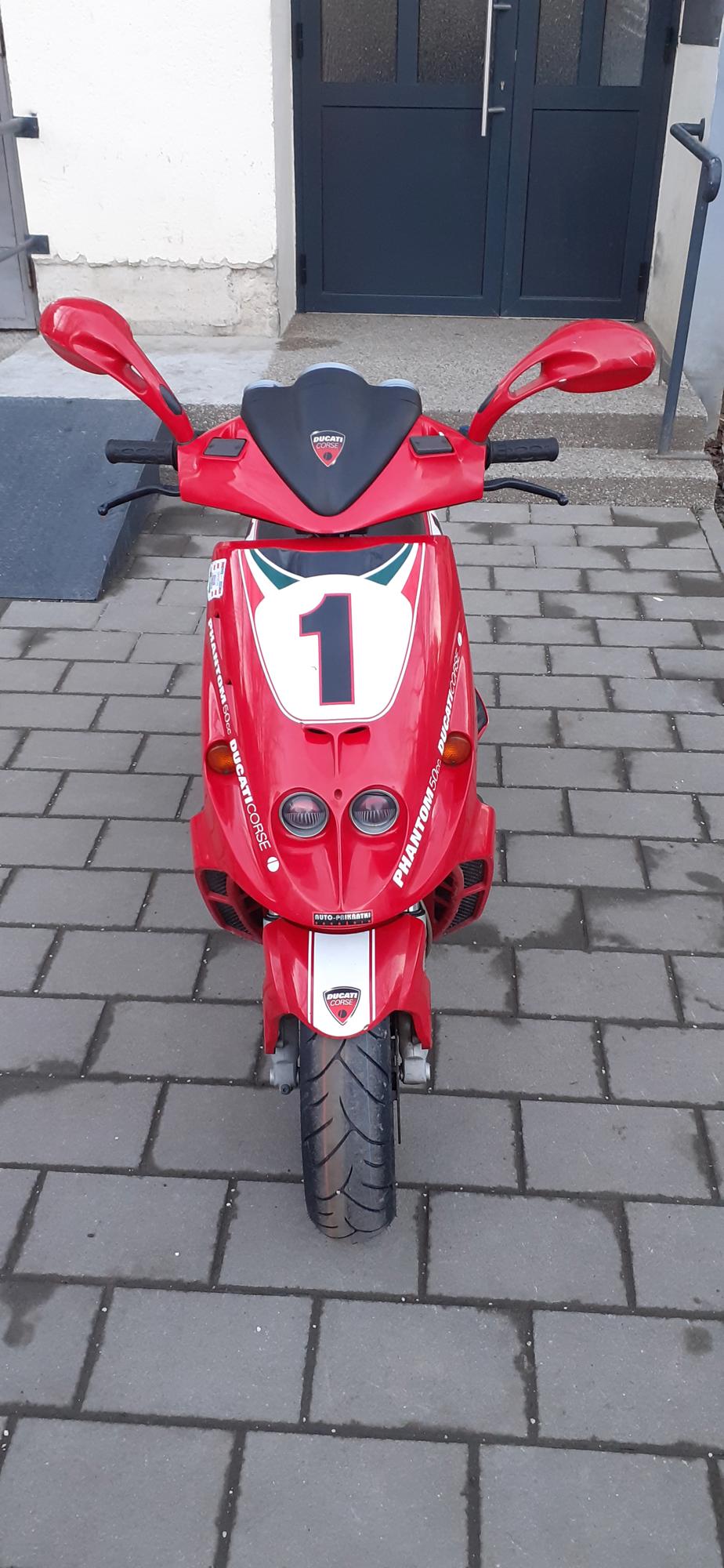 Malaguti Phantom F12 49 cc Ducati Corse. 10.000 km. 2004 god. | INDEX ...
