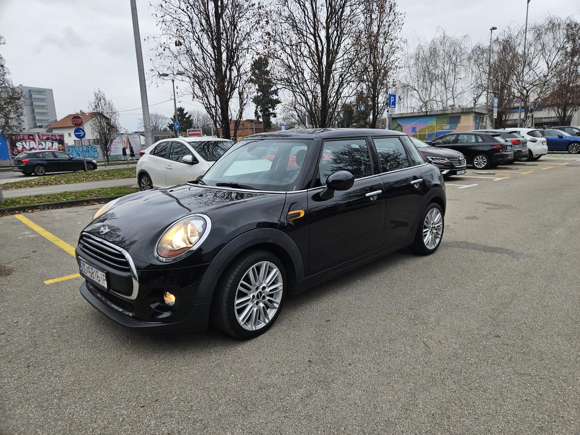 MINI Cooper f55 102ks (75kW) 2017. | INDEX OGLASI