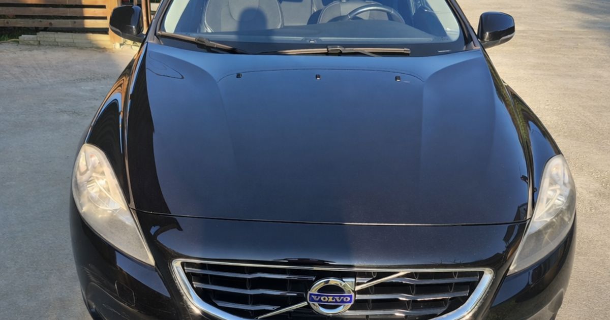 VOLVO V40 | INDEX OGLASI