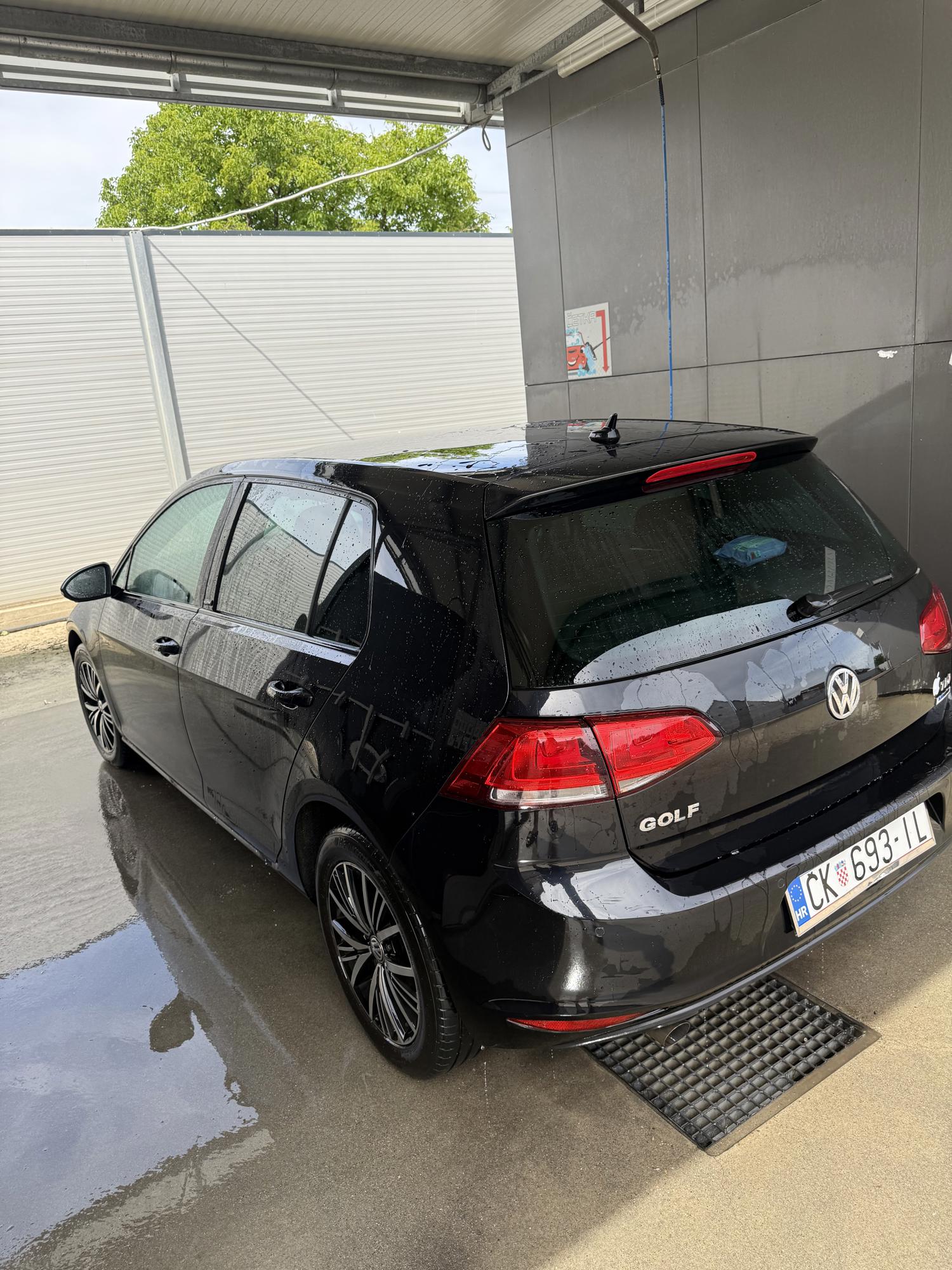 Golf 7 1.6 Allstar | INDEX OGLASI
