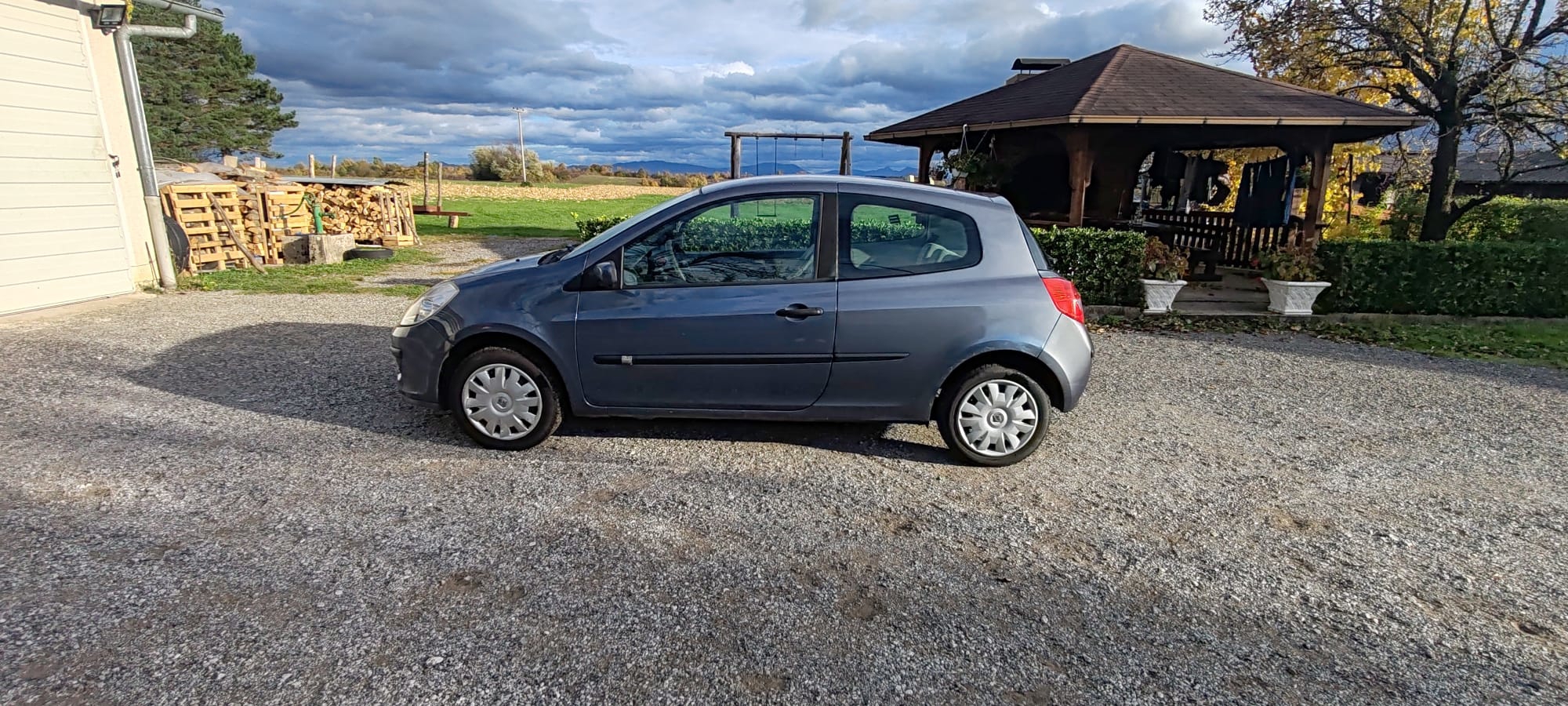 Renault clio | INDEX OGLASI