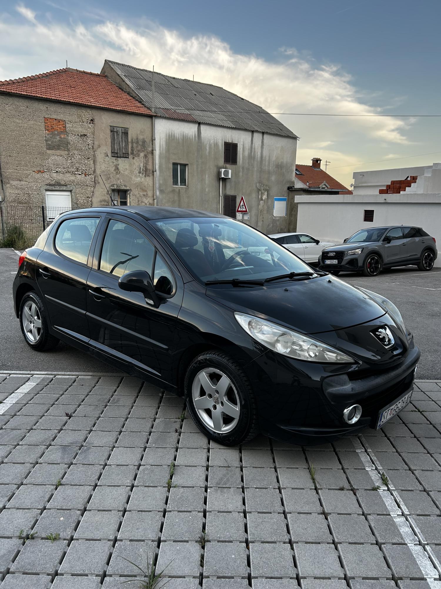 Peugeot 207 | INDEX OGLASI