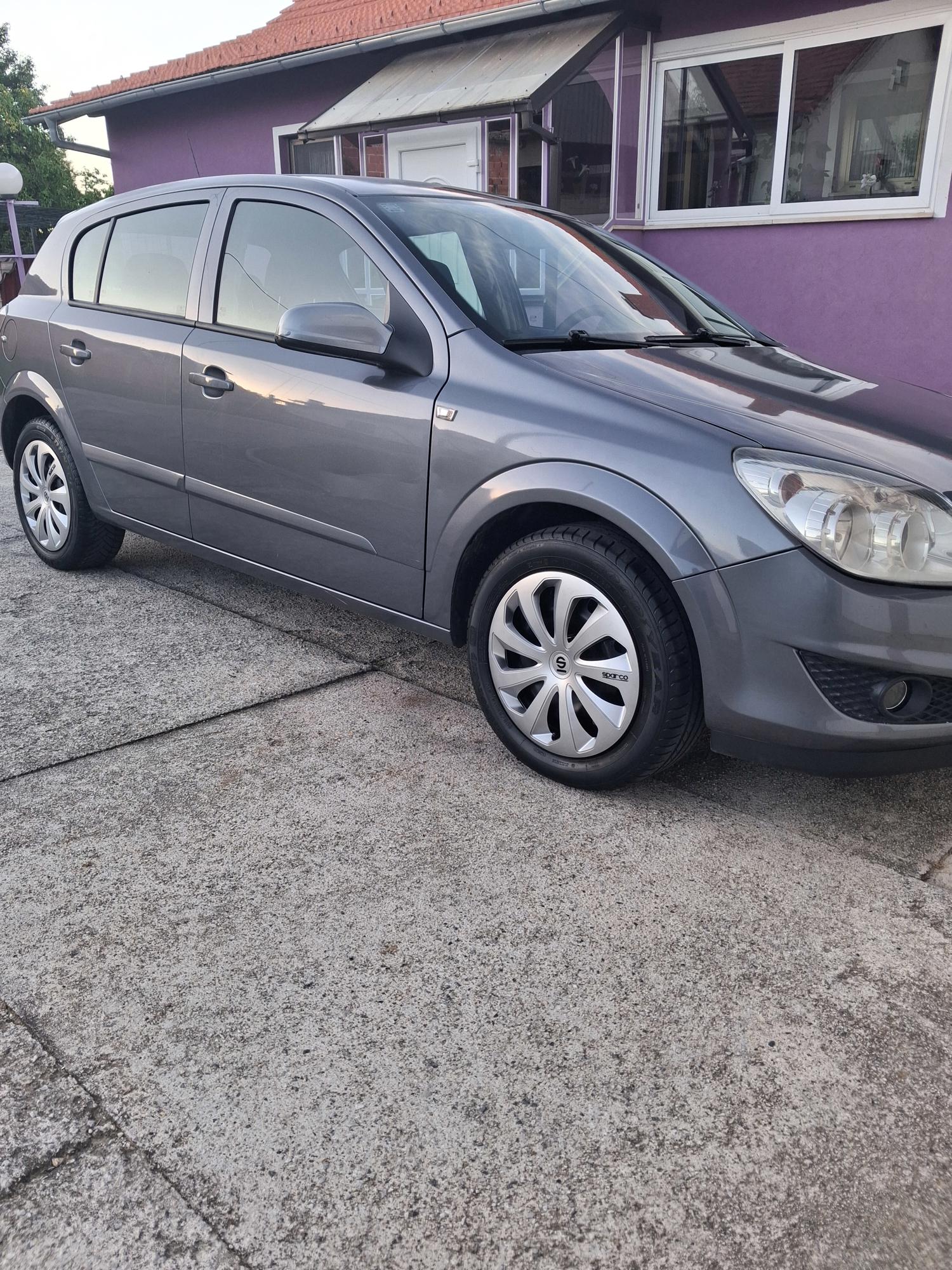 OPEL ASTRA H 1,4 BENZINAC 2008gg | INDEX OGLASI