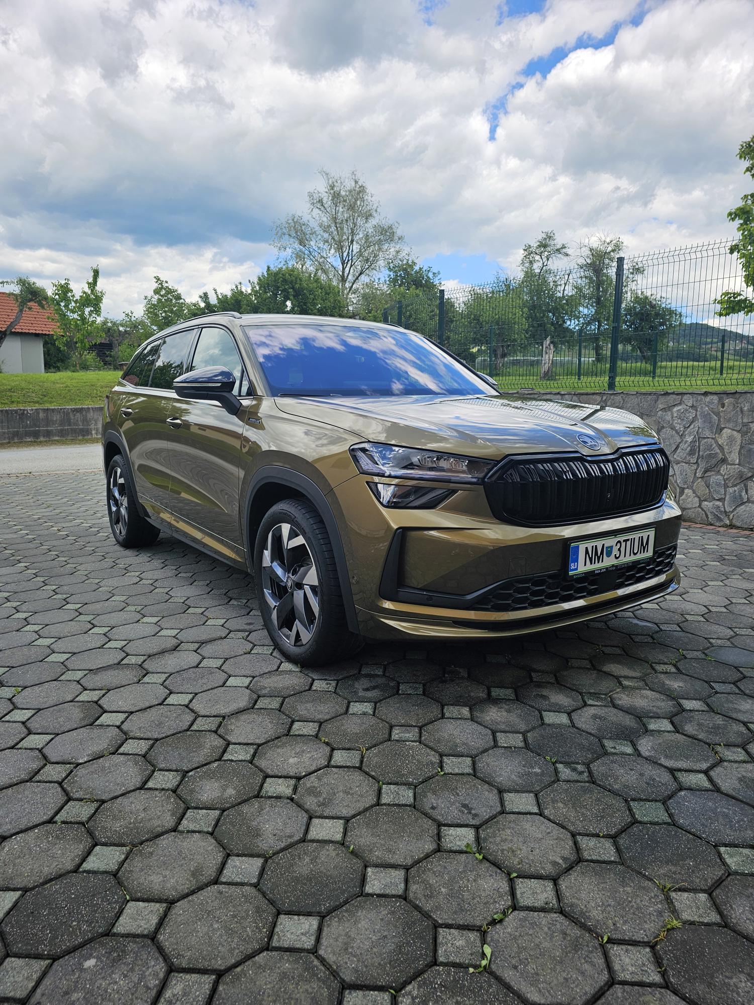 Škoda Kodiaq 4x4 2.0 TDI Sportline DSG automatik, DCC+,NAVI,MATRIX,DAB ...