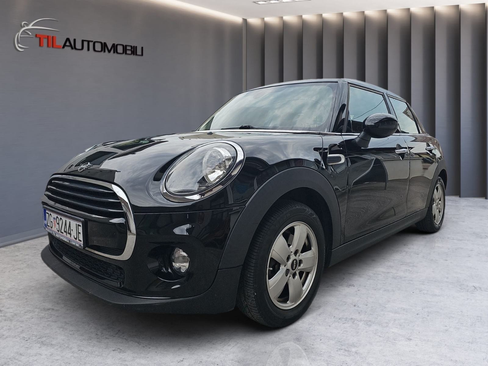MINI Cooper Mini One,5 VRATA,NAVI,KOŽA,KLIMA,ALU,JAMSTVO | INDEX OGLASI