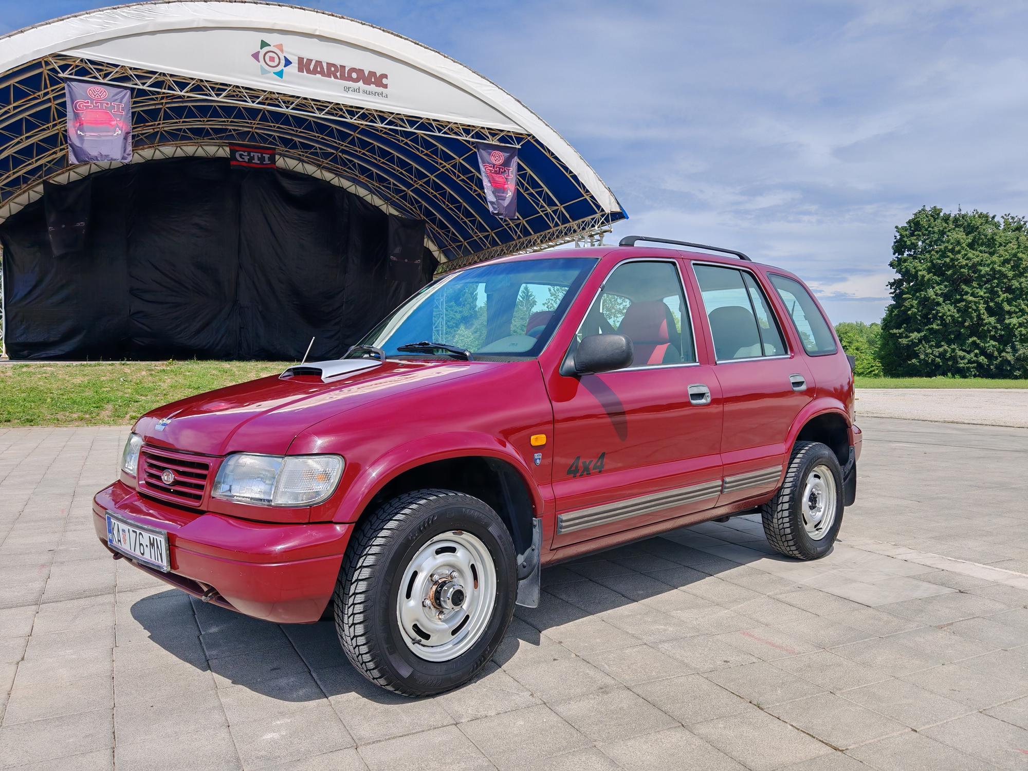 KIA SPORTAGE 2.0 TD, 4 X 4 POGON, REDUKTOR BRZE /SPORE, SAMO 135.T.KM ...