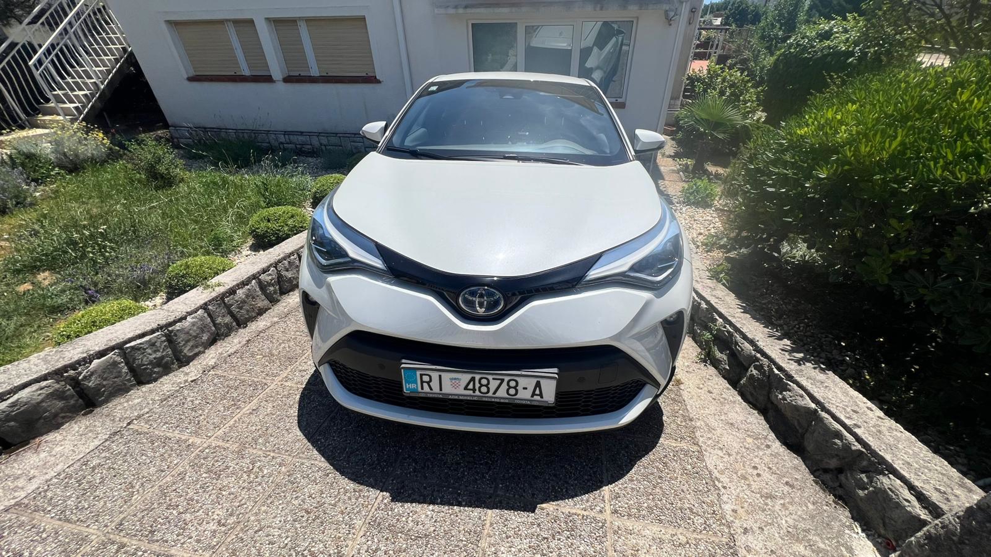 Toyota C-HR | INDEX OGLASI