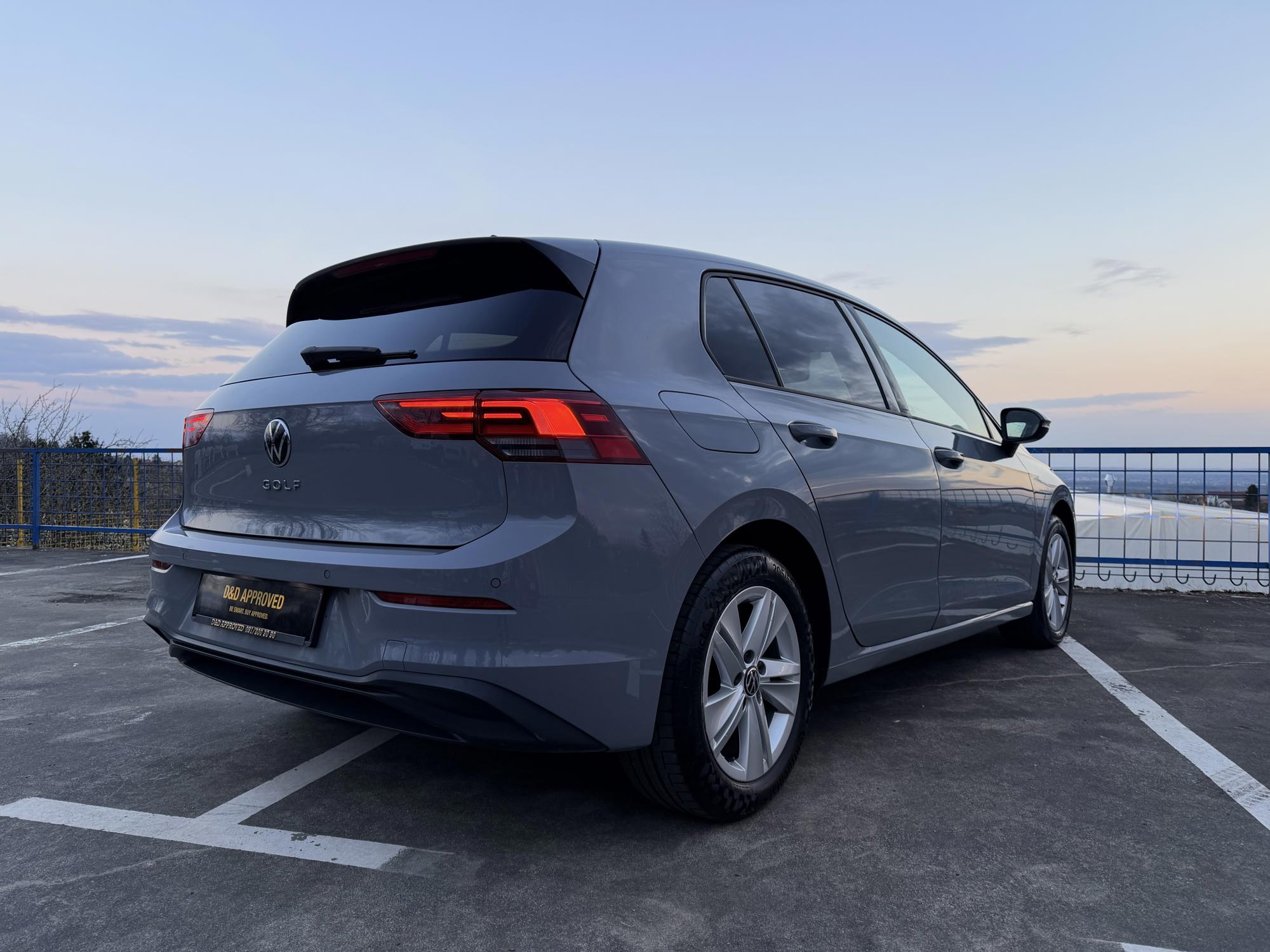 VW Golf 8 2,0 TDI, LEASING BEZ UČEŠČA, VIRTUAL, NAVIGACIJA, AMBI LIGHT ...