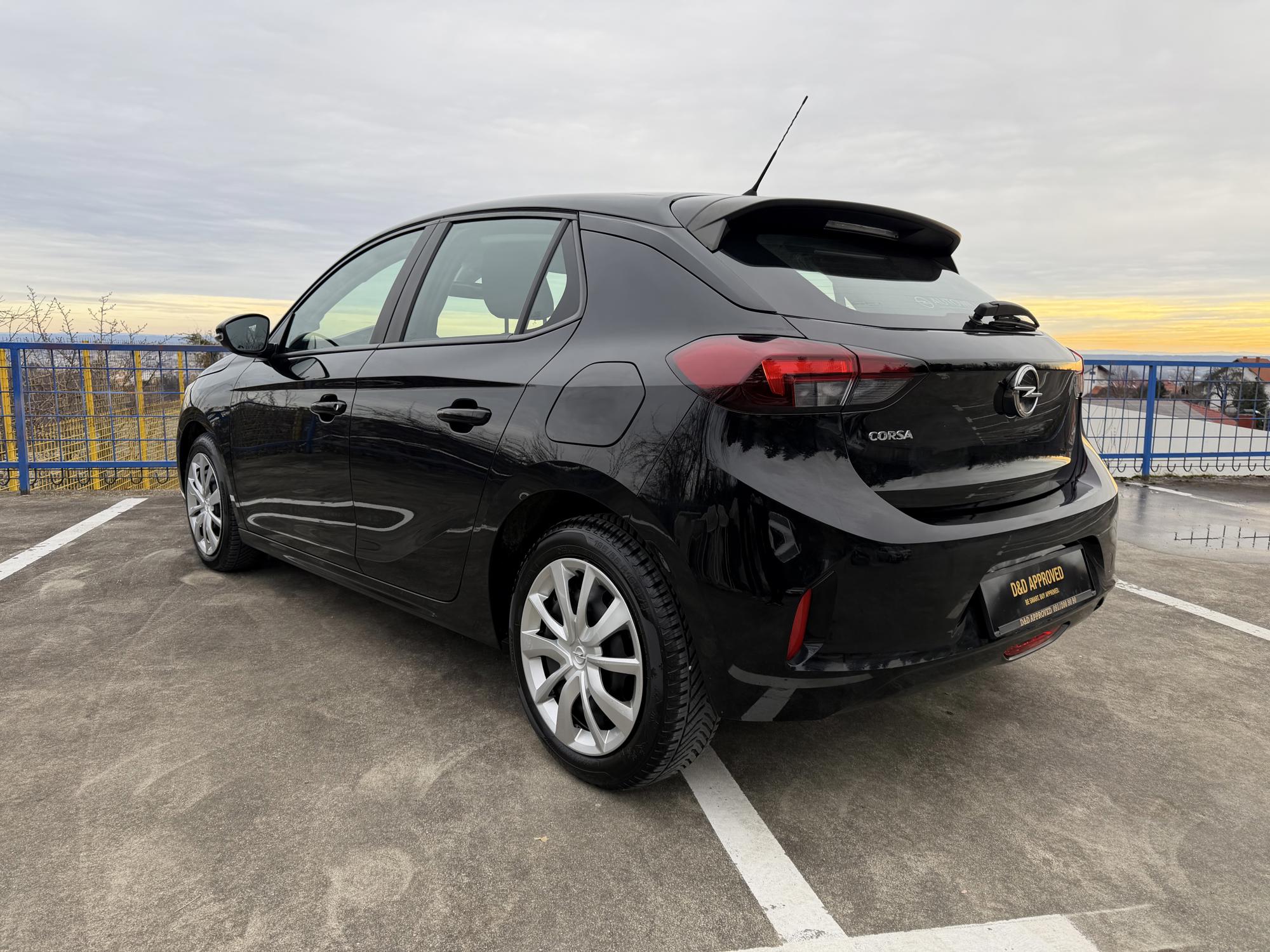 Opel Corsa 1,5 DIESEL 102ks ,JAMSTVO 12mj, NAVIGACIJA ,KAMERA, MF VOLAN ...