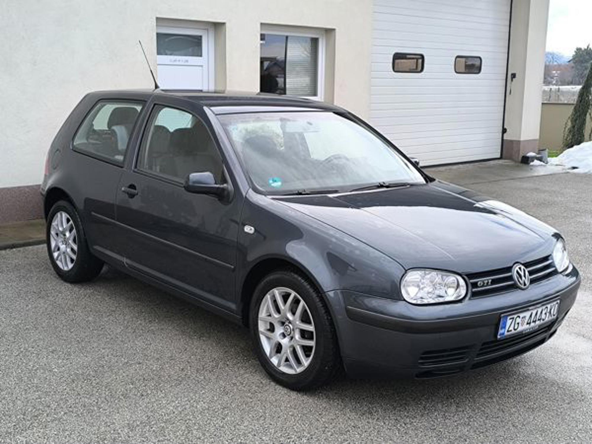 VW Golf IV 1.4 16 V ORIGINAL STANJE | INDEX OGLASI