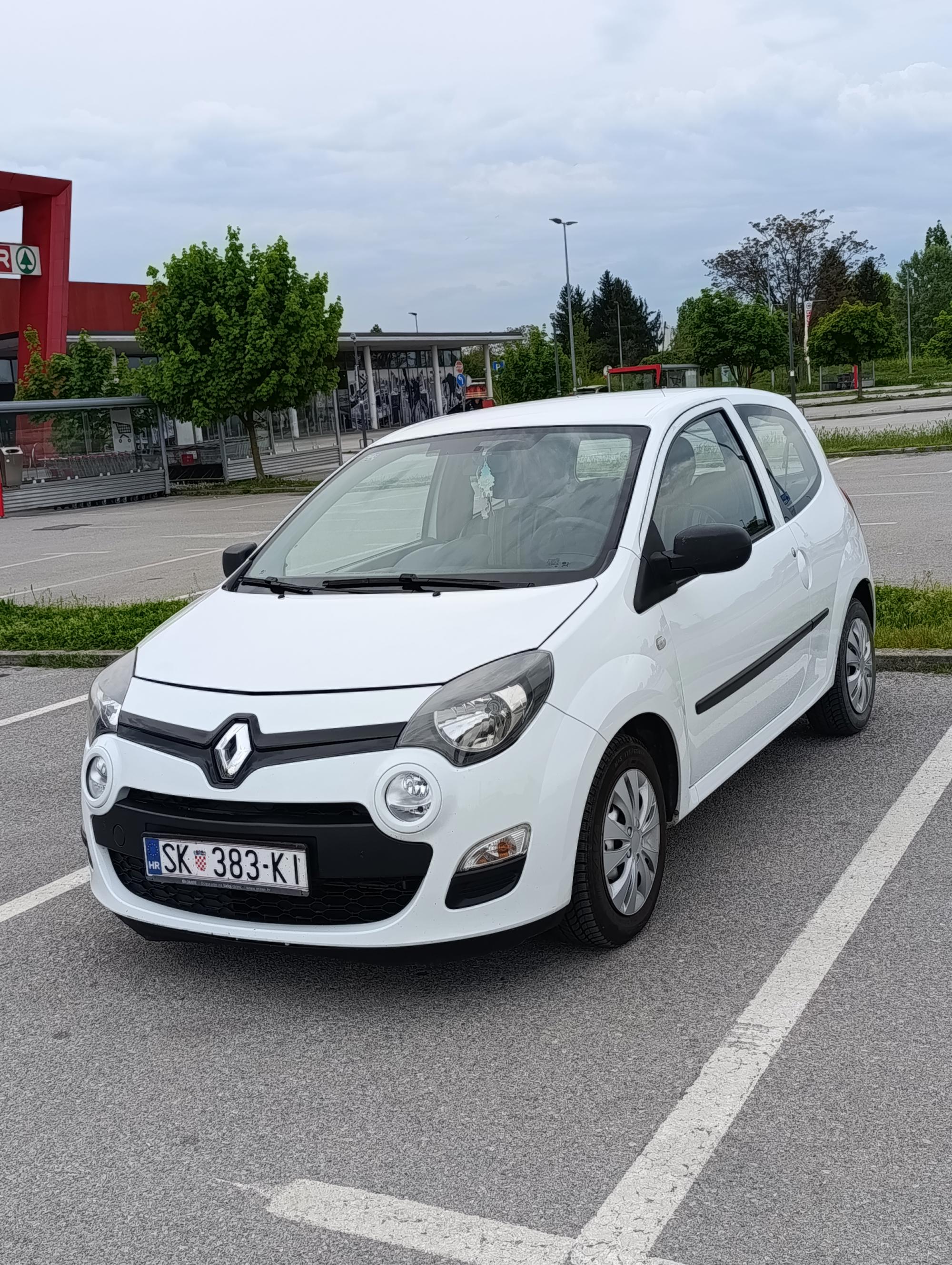 Prodaje se Twingo 2013.g. | INDEX OGLASI