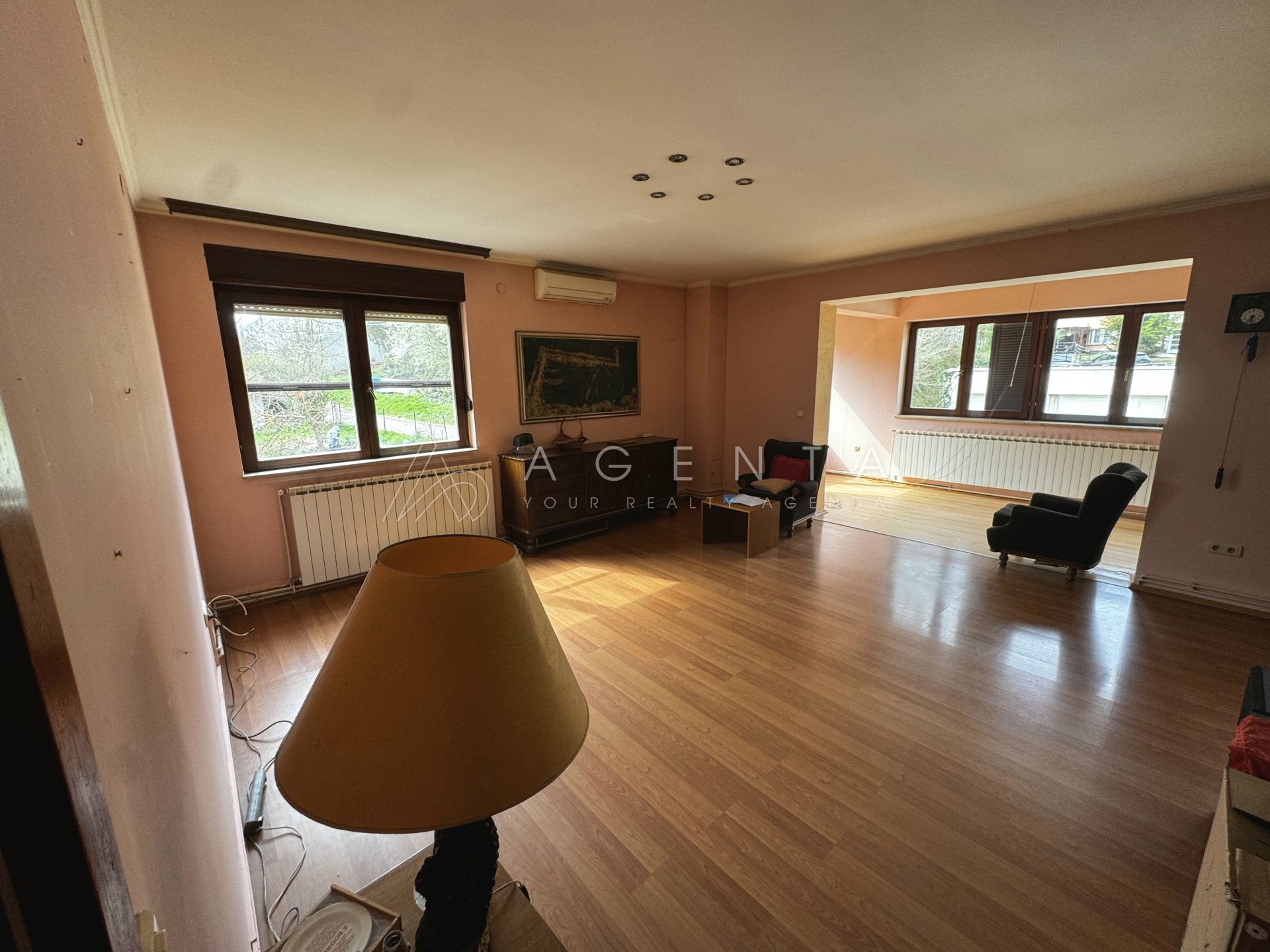 Šestinski dol – prostran stan 117 m² s vrtom 225 m² | INDEX OGLASI