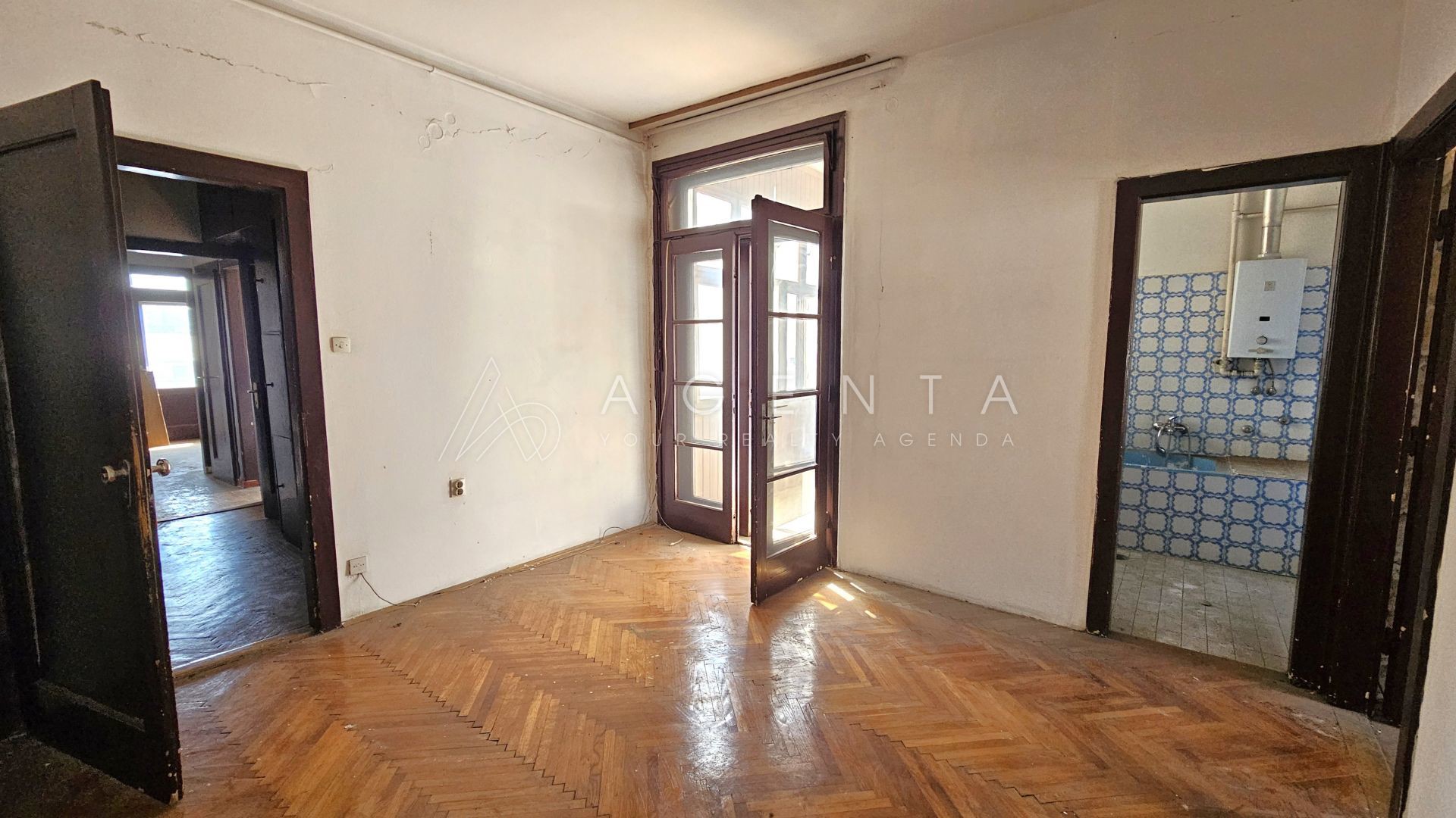 Kvaternikov trg – 70 m², balkon, lift, privatni parking, PAN | INDEX OGLASI