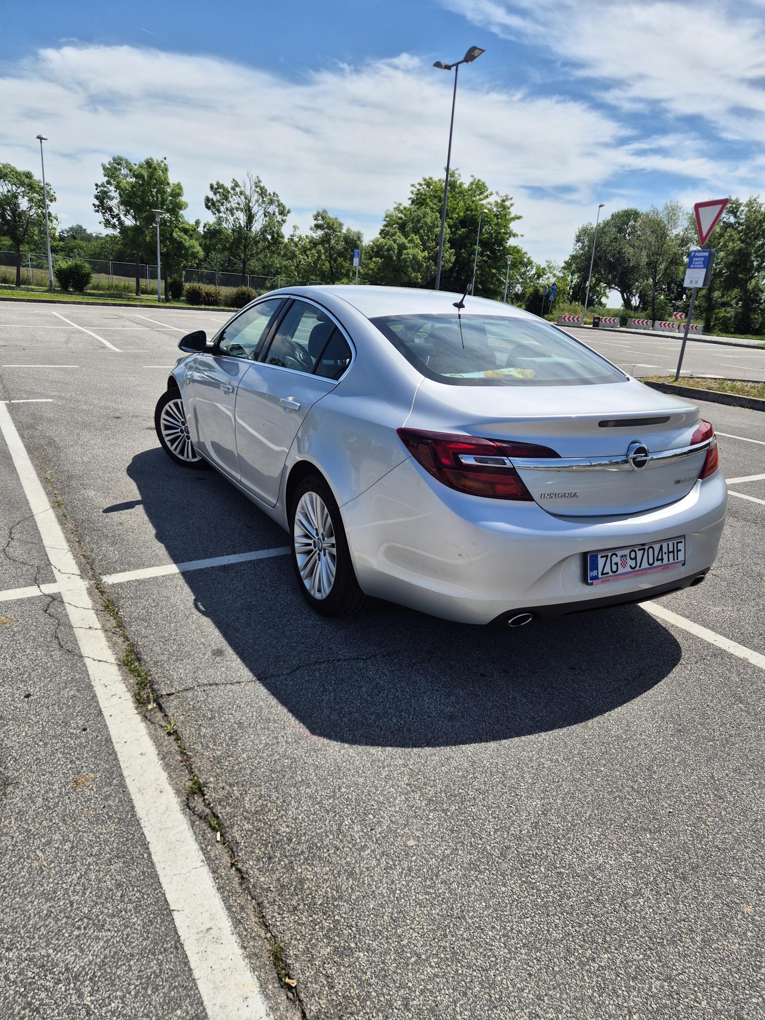 Opel Insignia 2.0cdti BiTurbo Automatik | INDEX OGLASI