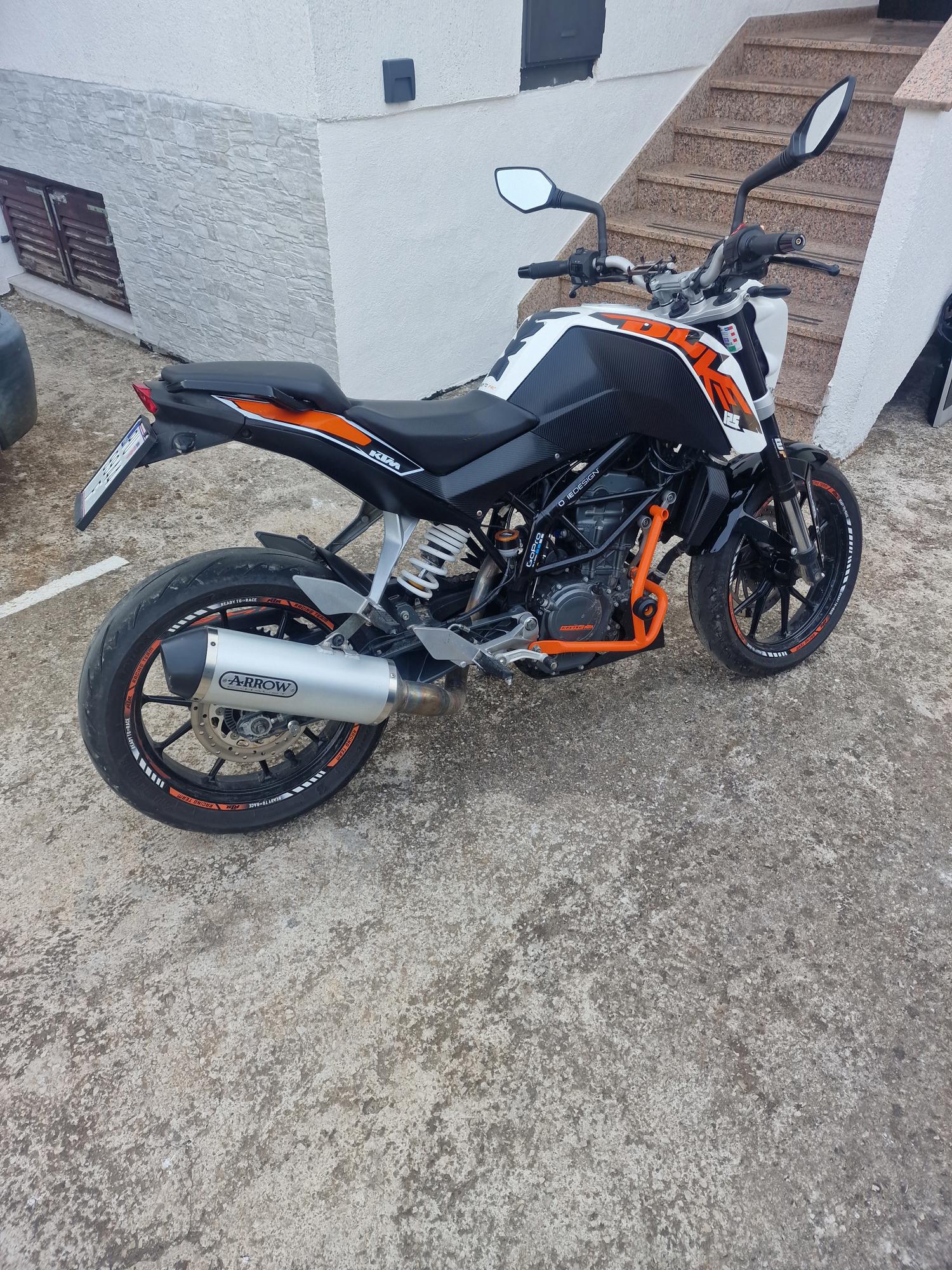 KTM Duke 125 | INDEX OGLASI