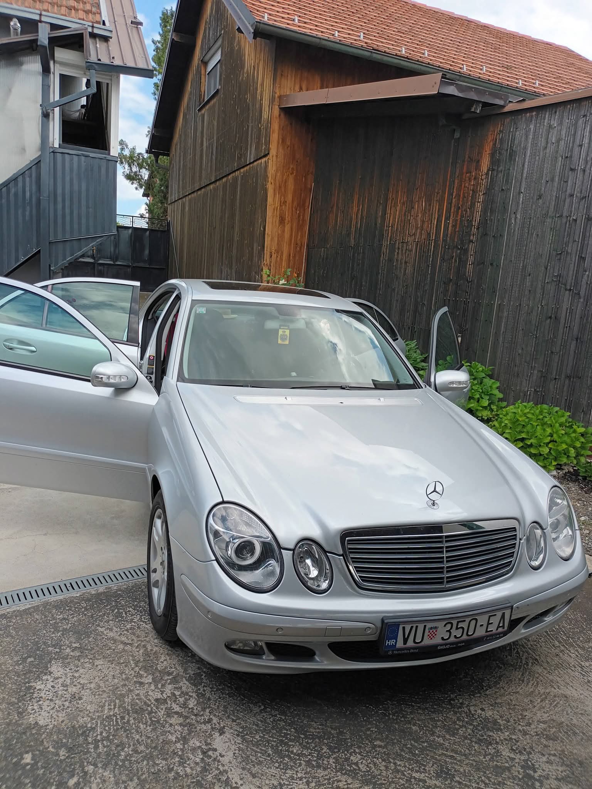 Mercedes 220 CDI E - klasa | INDEX OGLASI