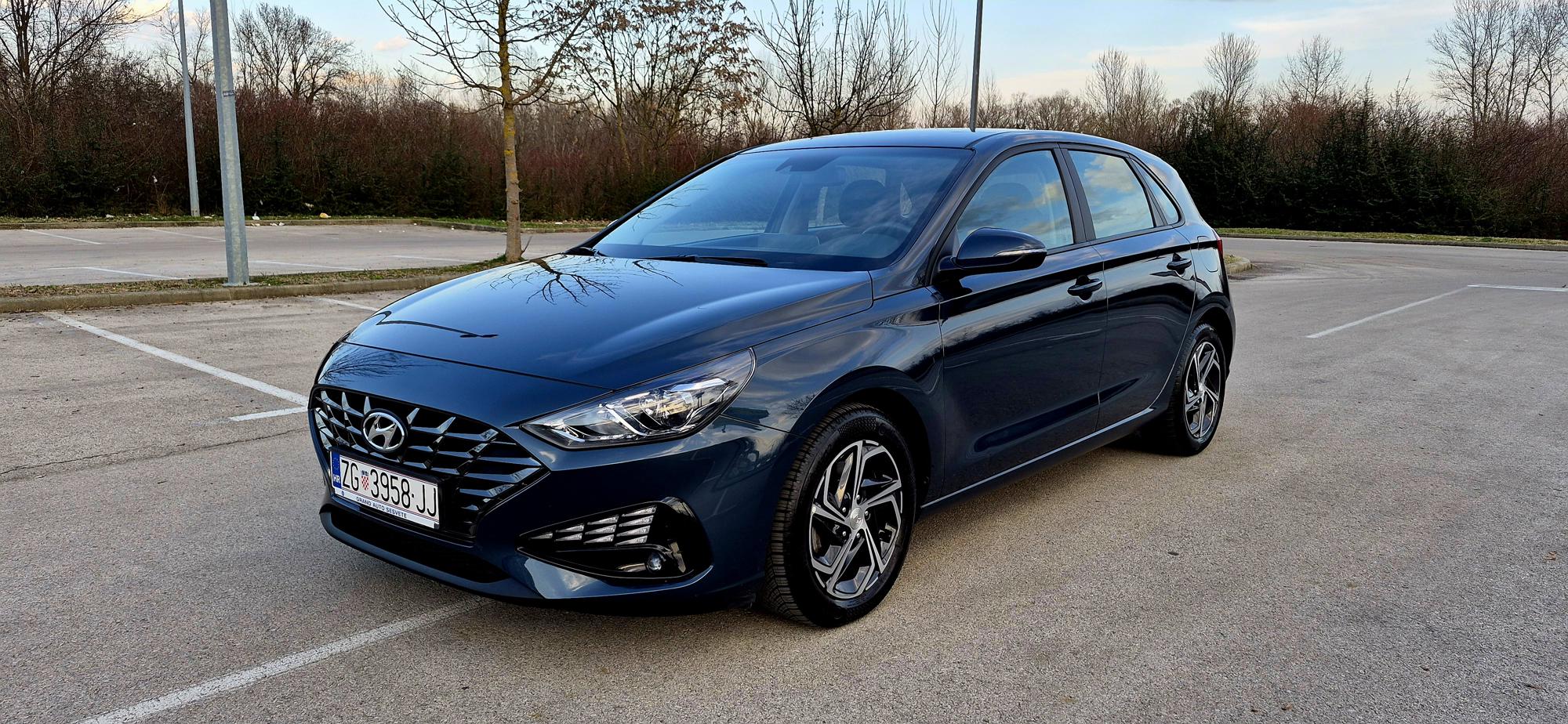 Hyundai i30, AUTOMATIK – 2023 – 45.000 km – HR auto – 1. vlasnik ...