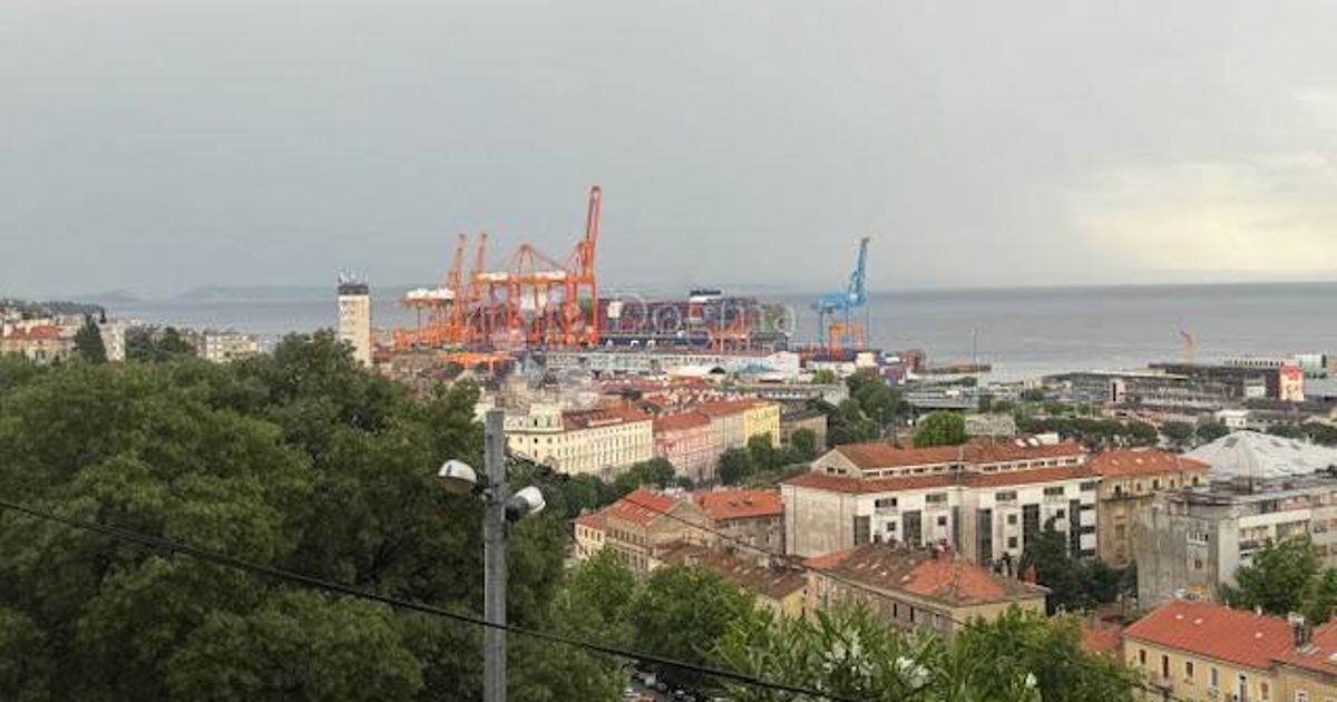 BELVEDER-STAN SA POGLEDOM NA MORE | INDEX OGLASI