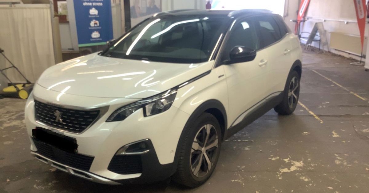 Peugeot 3008 1,5 BlueHDI automatik GT line, koža, navi, SERVISNA ...