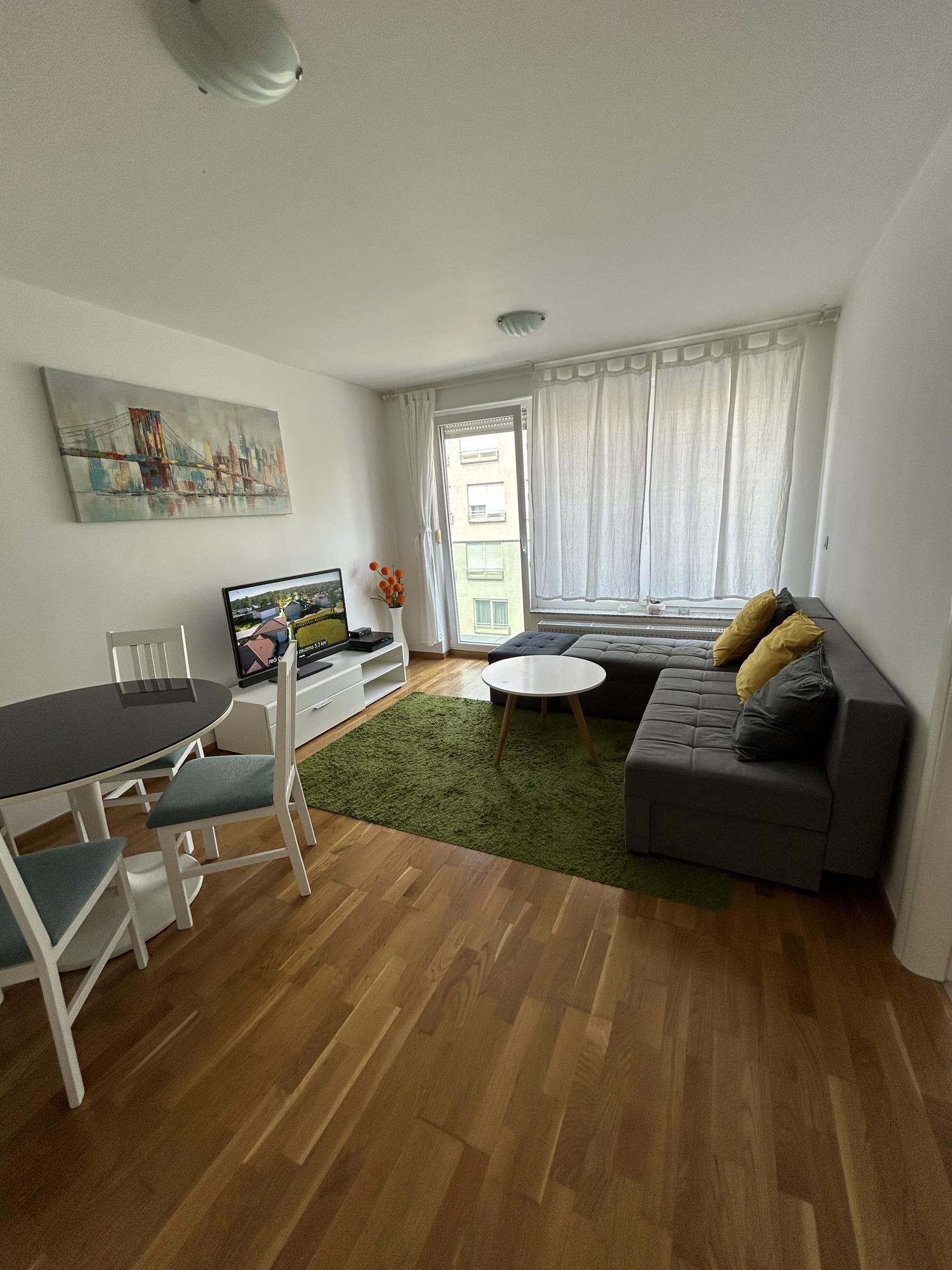 Iznamljujem stan 47m2 -garazno mjesto u cijeni | INDEX OGLASI