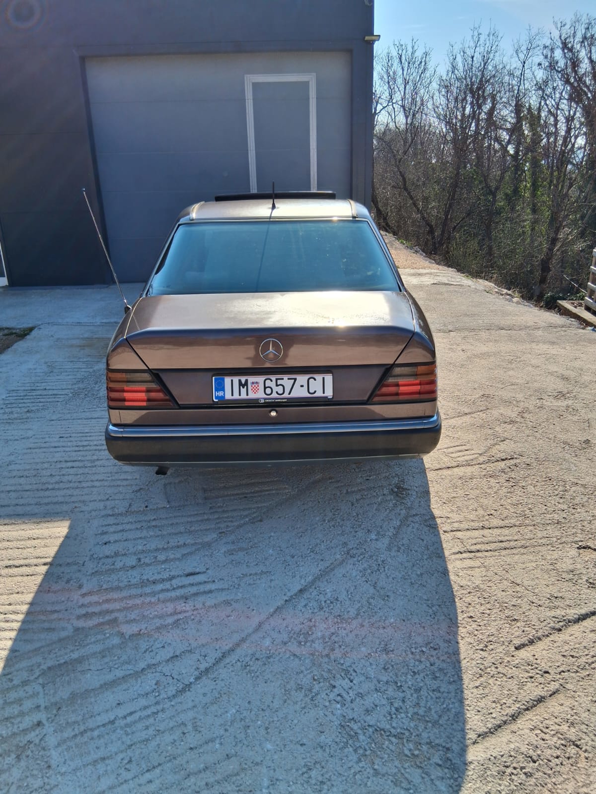 Mercedes w124 200d | INDEX OGLASI