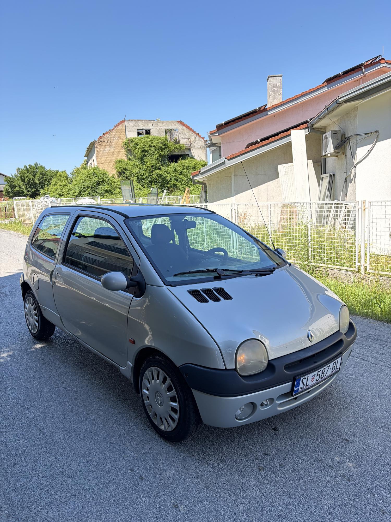 Renault Twingo 2002g REG 11/26 | INDEX OGLASI