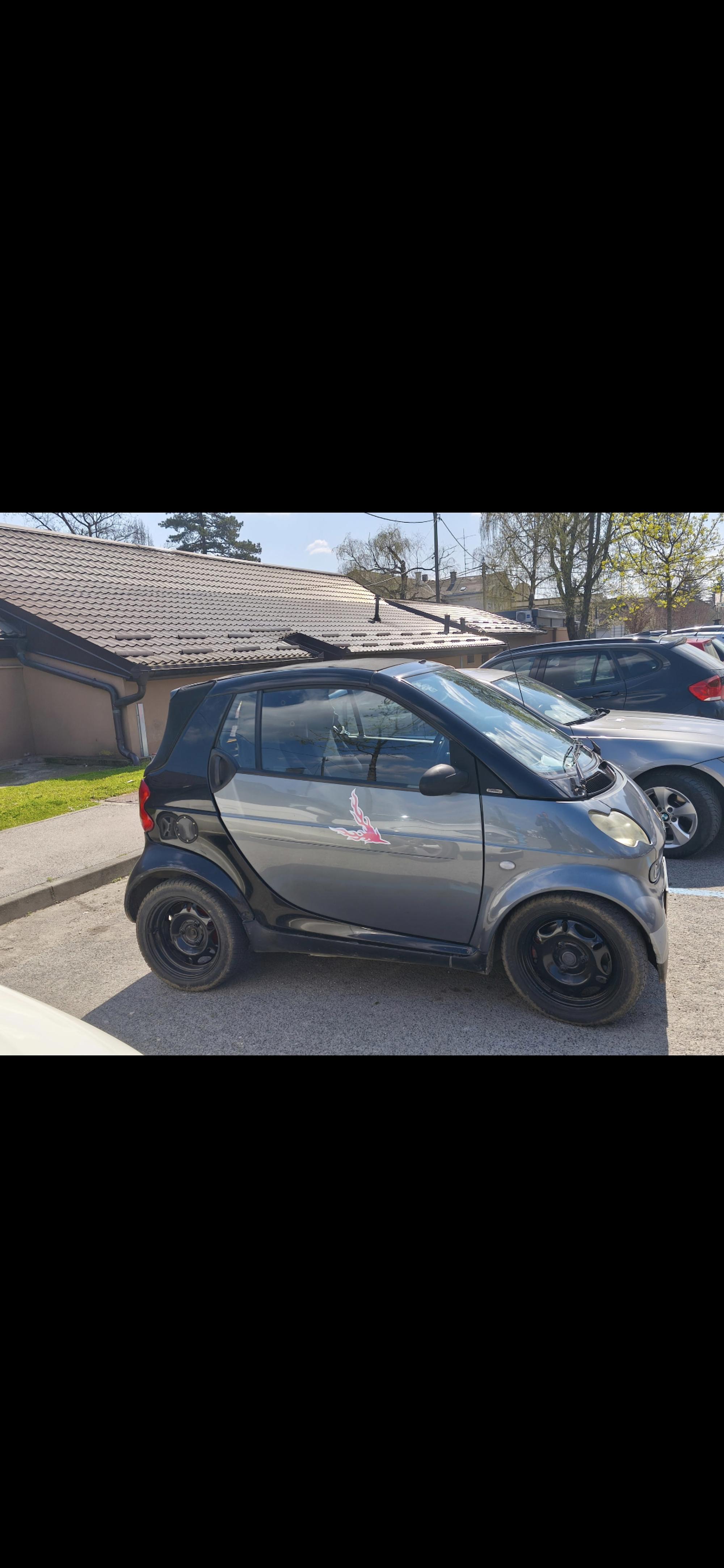 Smart cabrio 0.8.cdi 2002 godina Nije reg. 550eura | INDEX OGLASI
