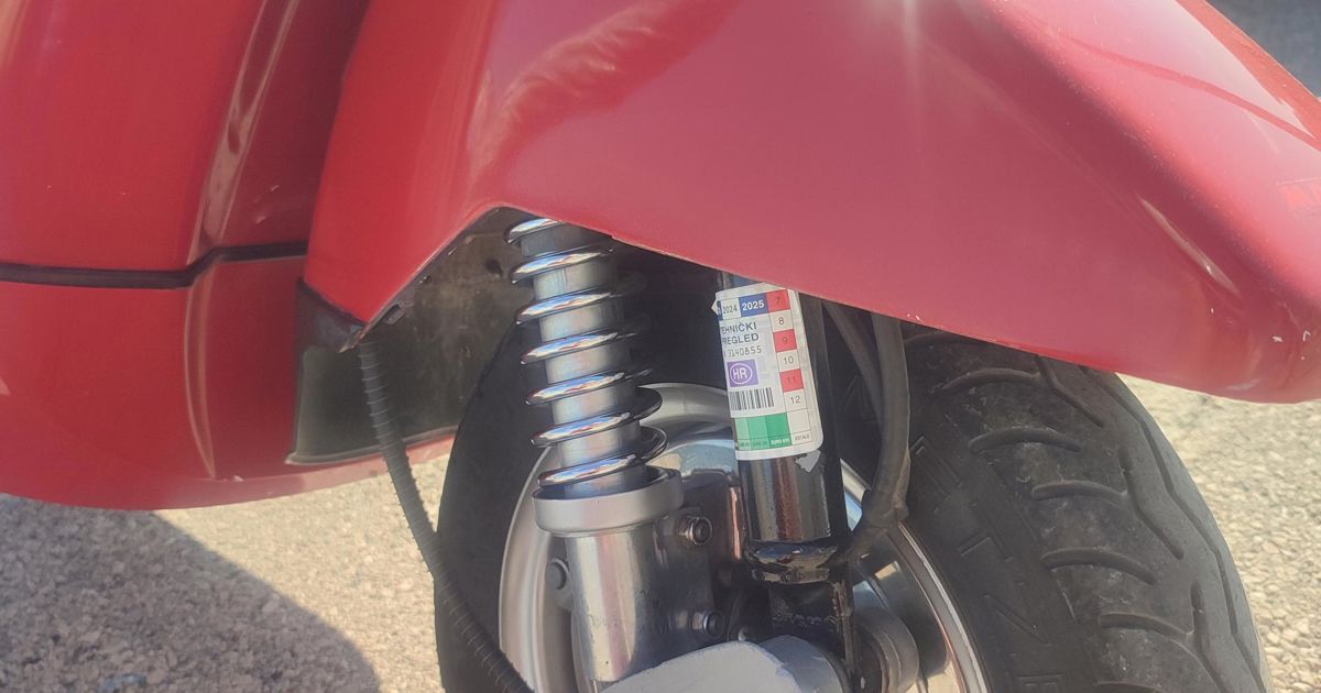 Vespa LX 200 | INDEX OGLASI