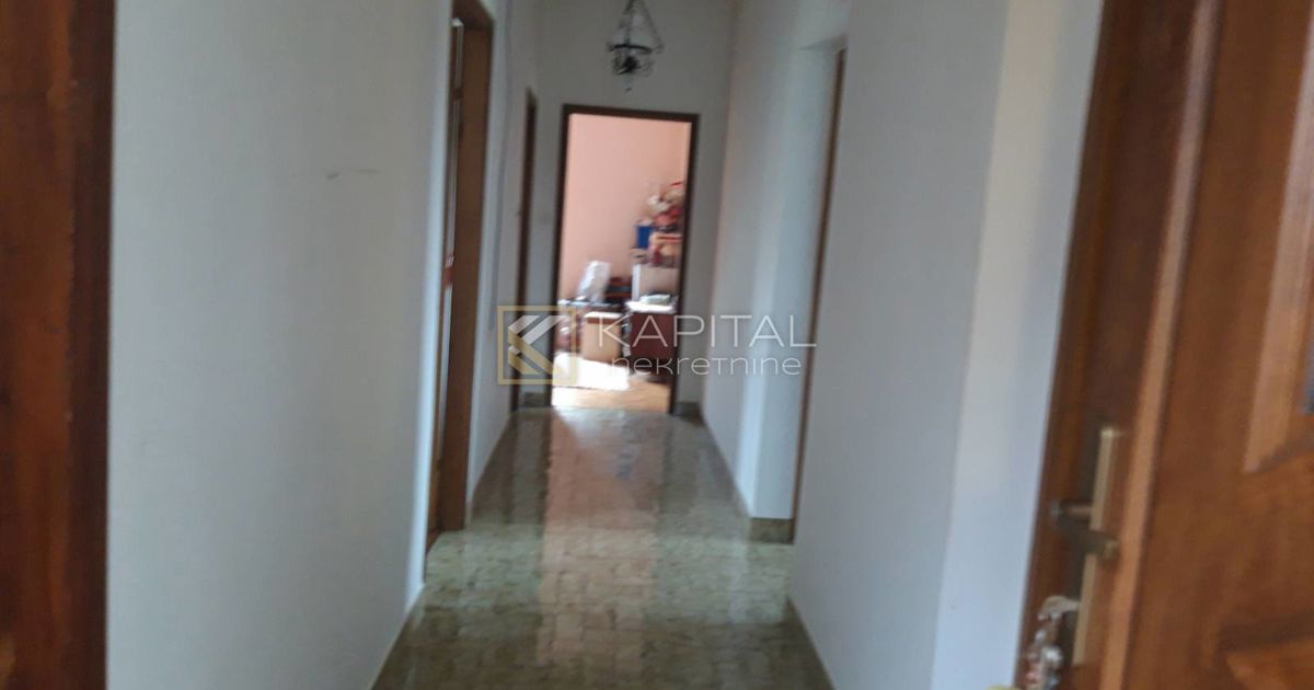 Čavle, kuća sa dva stana i garažom | INDEX OGLASI