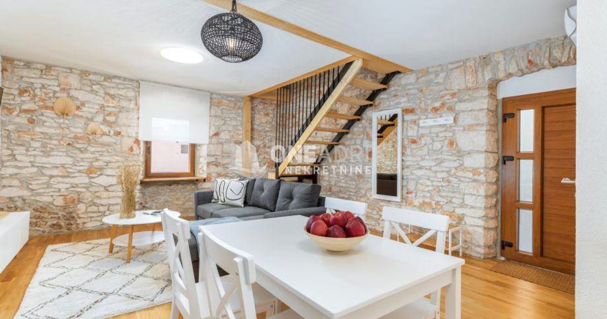 KAMENA KUĆA S 3 APARTMANA | INDEX OGLASI