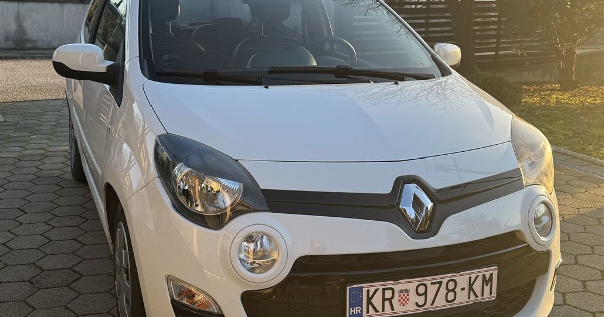 Renault Twingo 1.2 Benzin Automatik - Novi set ljetnih i zimskih guma ...
