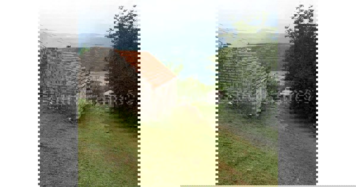 Vrlika, Koljane kamena kuća 55 m2 uz jezero | INDEX OGLASI