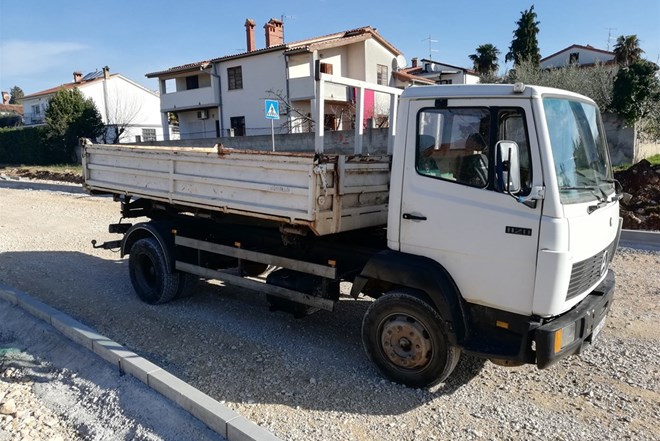 MERCEDES 1120 TROSTRANI KIPER | INDEX OGLASI