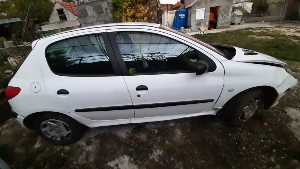Peugeot 206 1.9 D | INDEX OGLASI