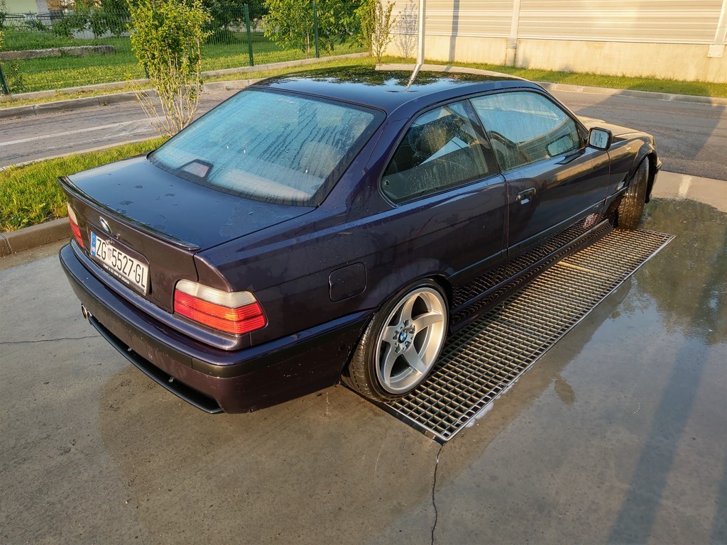BMW serija 3 Coupe e36 330i | INDEX OGLASI