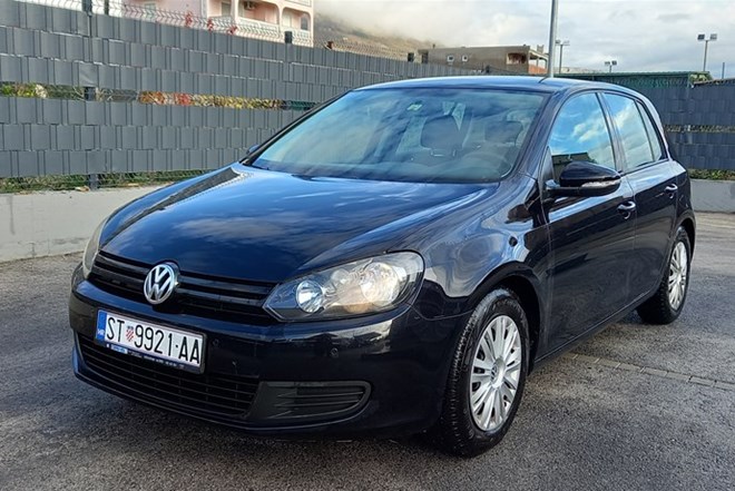VW Golf VI 1.6 TDI Bluemotion | INDEX OGLASI