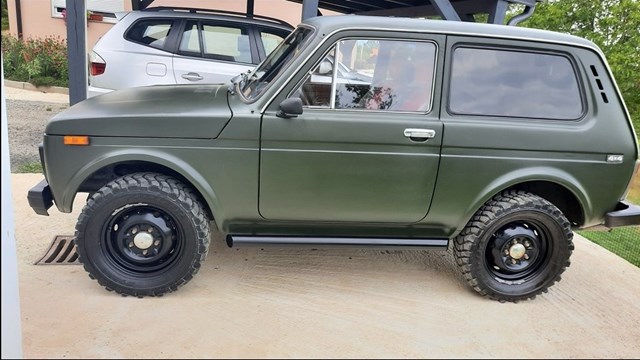 Lada Niva 1.6 registrirana do 9/2023 | INDEX OGLASI